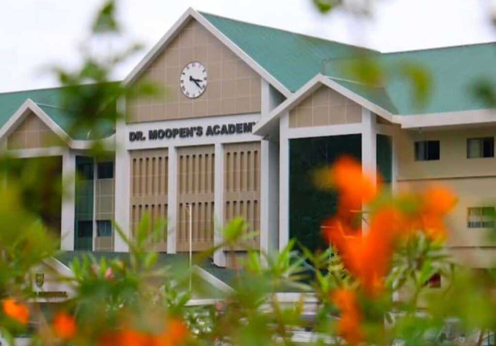 Dr. Moopens Medical College Hospital - Dr. Moopen's Medical College